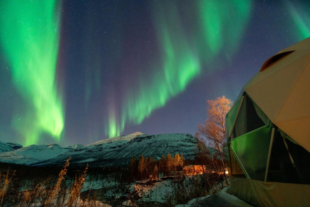 Aurora Domes Adventure – Luxury Glamping & Husky Sledding for 2